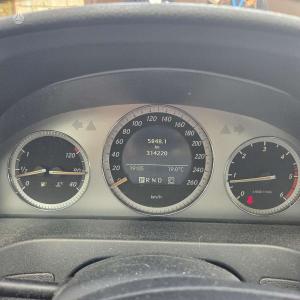 Grey Mercedes-Benz c-220 2007 in Vilnius, with an engine capacity of 2.15 L and mileage of 315 thousand km for 3000 €, photo 11 on AUTOMOTO.COM.LV