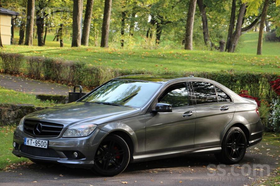 Grey Mercedes-Benz c-220 2007 in Riga, with an engine capacity of 2.20 L and mileage of 315 thousand km for 3950 €, photo 4 on AUTOMOTO.COM.LV