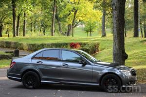 Grey Mercedes-Benz c-220 2007 in Riga, with an engine capacity of 2.20 L and mileage of 315 thousand km for 3950 €, photo 5 on AUTOMOTO.COM.LV