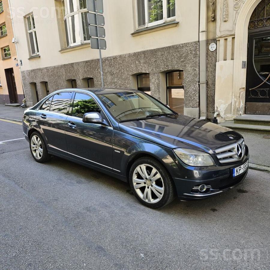 Grey Mercedes-Benz c-220 2008 in Riga, with an engine capacity of 2.20 L and mileage of 278 thousand km for 5600 €, photo 1 on AUTOMOTO.COM.LV