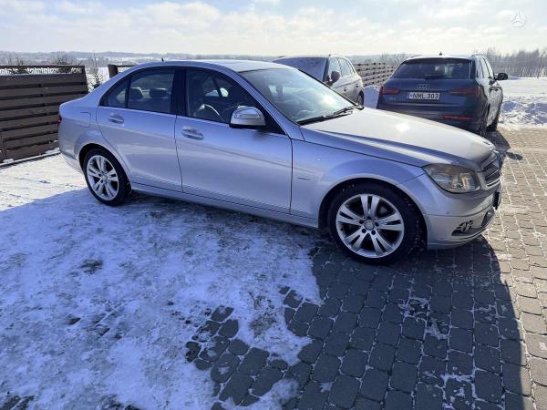 Pelēks Mercedes-Benz c-220 2008 Plungė, ar dzinēja tilpumu 2.20 L un nobraukumu 205 tūkst. km par 4450 €, foto 3 vietnē AUTOMOTO.COM.LV