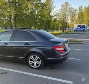 Grey Mercedes-Benz c-220 2008 in Vilnius, with an engine capacity of 2.20 L and mileage of 280 thousand km for 4199 €, photo 17 on AUTOMOTO.COM.LV
