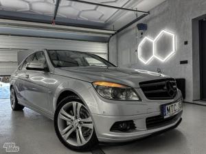 Pelēks Mercedes-Benz c-220 2008 Kauņa, ar dzinēja tilpumu 2.20 L un nobraukumu 389 tūkst. km par 5150 €, foto 2 vietnē AUTOMOTO.COM.LV