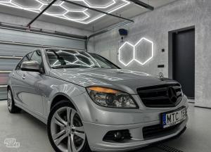 Pelēks Mercedes-Benz c-220 2008 Kauņa, ar dzinēja tilpumu 2.20 L un nobraukumu 389 tūkst. km par 5150 €, foto 7 vietnē AUTOMOTO.COM.LV