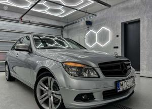 Grey Mercedes-Benz c-220 2008 in Kaunas, with an engine capacity of 2.15 L and mileage of 389 thousand km for 5150 €, photo 11 on AUTOMOTO.COM.LV