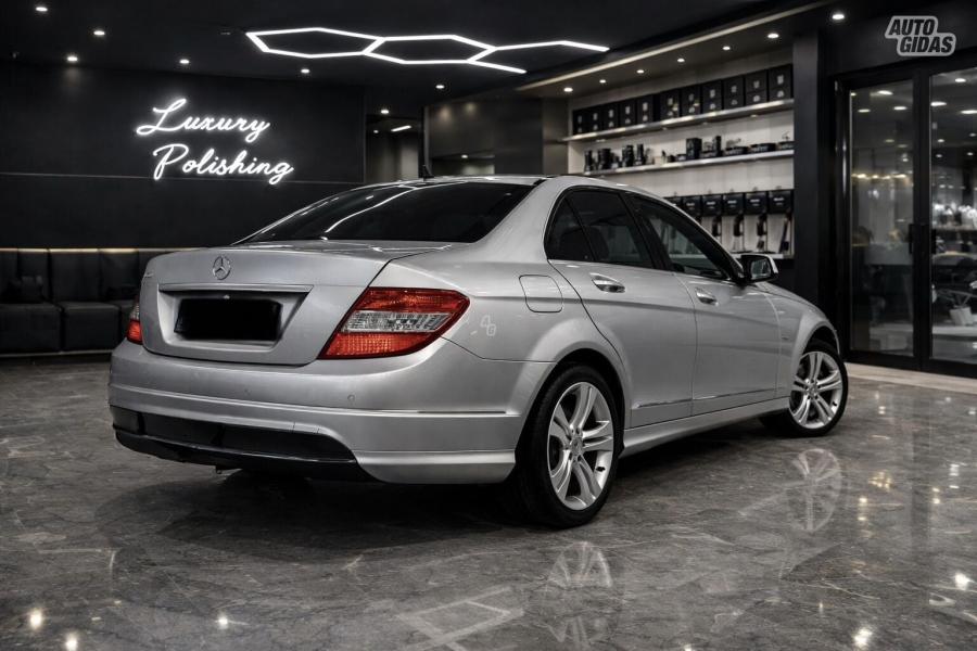 Pelēks Mercedes-Benz c-220 2008 Kauņa, ar dzinēja tilpumu 2.20 L un nobraukumu 382 tūkst. km par 5250 €, foto 3 vietnē AUTOMOTO.COM.LV