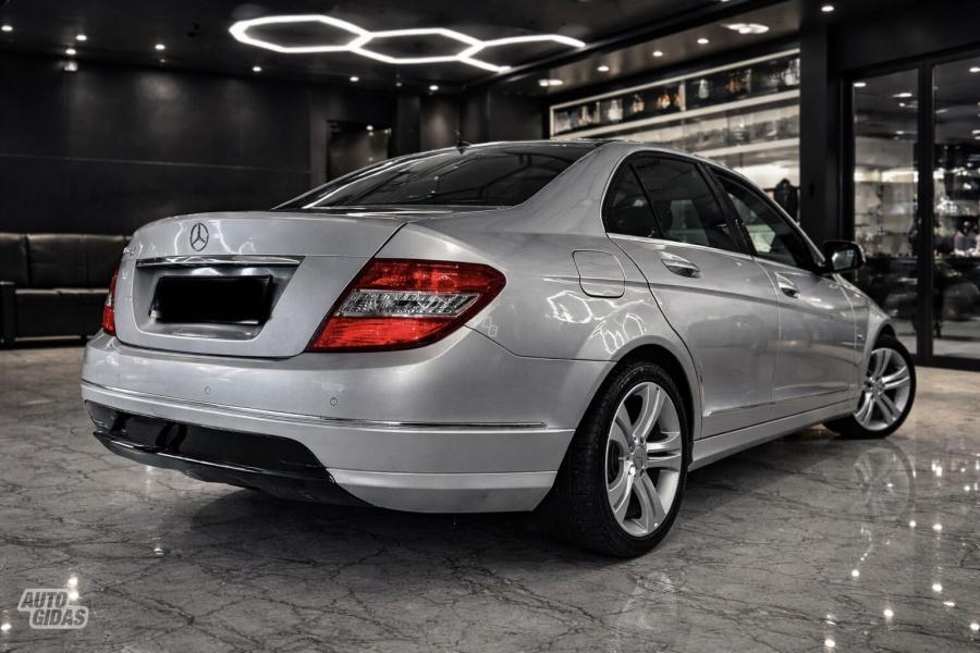 Pelēks Mercedes-Benz c-220 2008 Kauņa, ar dzinēja tilpumu 2.20 L un nobraukumu 382 tūkst. km par 5250 €, foto 7 vietnē AUTOMOTO.COM.LV