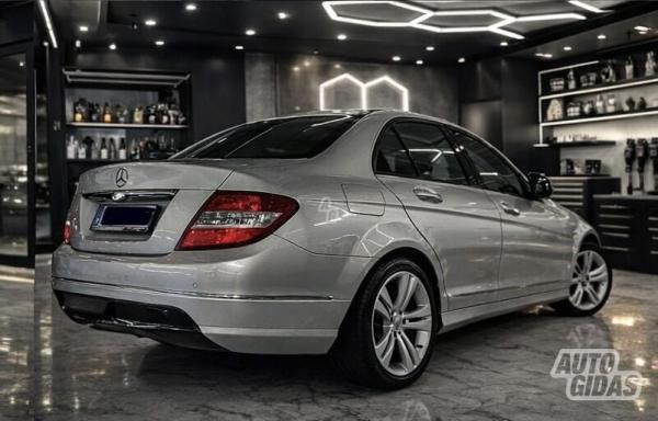 Pelēks Mercedes-Benz c-220 2008 Kauņa, ar dzinēja tilpumu 2.20 L un nobraukumu 382 tūkst. km par 5250 €, foto 8 vietnē AUTOMOTO.COM.LV