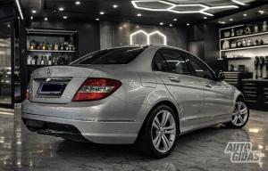Pelēks Mercedes-Benz c-220 2008 Kauņa, ar dzinēja tilpumu 2.20 L un nobraukumu 382 tūkst. km par 5250 €, foto 9 vietnē AUTOMOTO.COM.LV