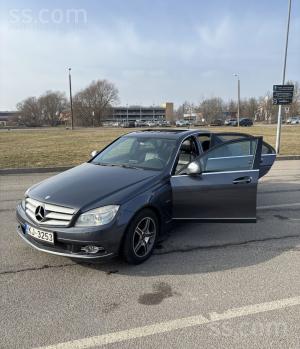 Pelēks Mercedes-Benz c-220 2008 Rīga, ar dzinēja tilpumu 2.20 L un nobraukumu 359 tūkst. km par 5550 €, foto 1 vietnē AUTOMOTO.COM.LV