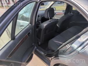 Pelēks Mercedes-Benz c-220 2008 Rīga, ar dzinēja tilpumu 2.20 L un nobraukumu 335 tūkst. km par 4450 €, foto 6 vietnē AUTOMOTO.COM.LV