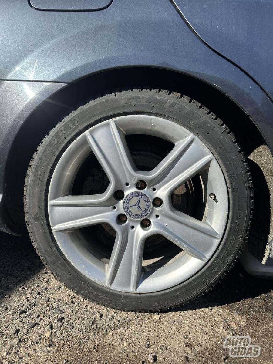 Grey Mercedes-Benz c-220 2008 in Kaunas, with an engine capacity of 2.10 L and mileage of 240 thousand km for 1000 €, photo 10 on AUTOMOTO.COM.LV
