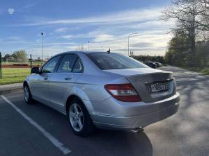 Pelēks Mercedes-Benz c-220 2008 Kaišiadorys, ar dzinēja tilpumu 2.15 L un nobraukumu 357 tūkst. km par 4999 €, foto 6 vietnē AUTOMOTO.COM.LV
