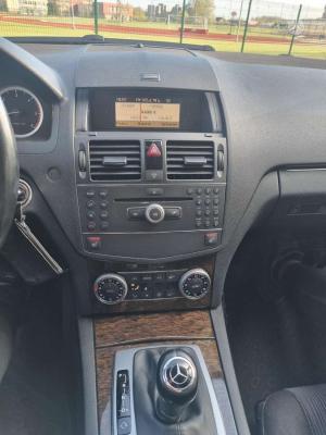 Pelēks Mercedes-Benz c-220 2008 Kaišiadorys, ar dzinēja tilpumu 2.15 L un nobraukumu 357 tūkst. km par 4999 €, foto 13 vietnē AUTOMOTO.COM.LV