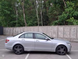 Pelēks Mercedes-Benz c-220 2008 Viļņa, ar dzinēja tilpumu 2.15 L un nobraukumu 337 tūkst. km par 4650 €, foto 8 vietnē AUTOMOTO.COM.LV