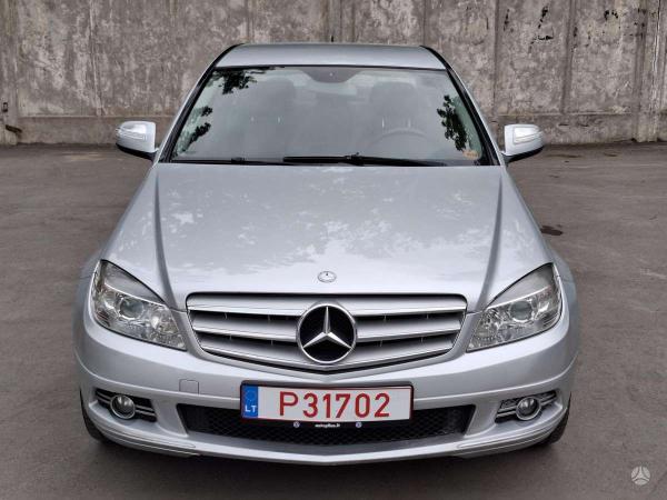 Pelēks Mercedes-Benz c-220 2008 Viļņa, ar dzinēja tilpumu 2.15 L un nobraukumu 337 tūkst. km par 4650 €, foto 8 vietnē AUTOMOTO.COM.LV