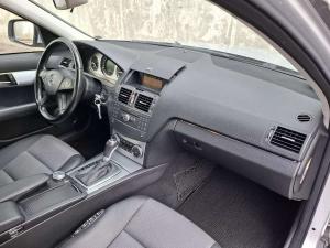 Pelēks Mercedes-Benz c-220 2008 Viļņa, ar dzinēja tilpumu 2.15 L un nobraukumu 337 tūkst. km par 4650 €, foto 16 vietnē AUTOMOTO.COM.LV