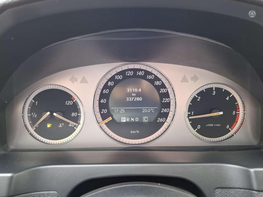 Pelēks Mercedes-Benz c-220 2008 Viļņa, ar dzinēja tilpumu 2.15 L un nobraukumu 337 tūkst. km par 4650 €, foto 19 vietnē AUTOMOTO.COM.LV