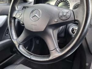 Pelēks Mercedes-Benz c-220 2008 Viļņa, ar dzinēja tilpumu 2.15 L un nobraukumu 337 tūkst. km par 4650 €, foto 21 vietnē AUTOMOTO.COM.LV