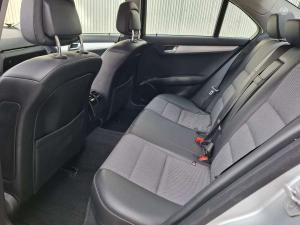 Pelēks Mercedes-Benz c-220 2008 Viļņa, ar dzinēja tilpumu 2.15 L un nobraukumu 337 tūkst. km par 4650 €, foto 24 vietnē AUTOMOTO.COM.LV