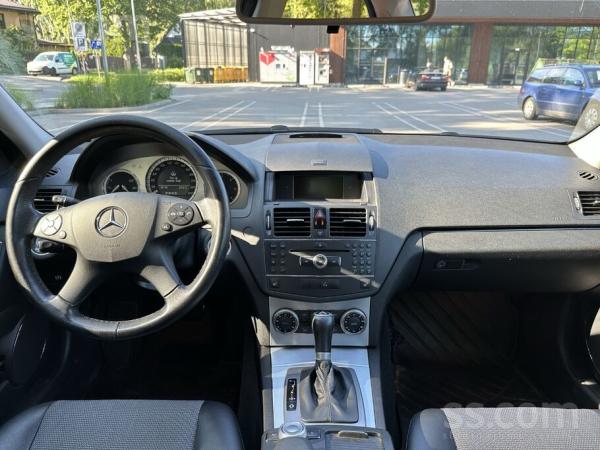 Grey Mercedes-Benz c-220 2008 in Riga, with an engine capacity of 2.20 L and mileage of 261 thousand km for 5900 €, photo 6 on AUTOMOTO.COM.LV
