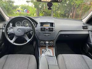 Pelēks Mercedes-Benz c-220 2008 Viļņa, ar dzinēja tilpumu 2.15 L un nobraukumu 397 tūkst. km par 2999 €, foto 17 vietnē AUTOMOTO.COM.LV