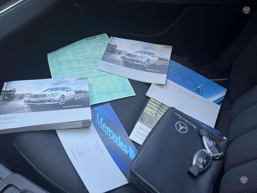 Pelēks Mercedes-Benz c-220 2008 Viļņa, ar dzinēja tilpumu 2.15 L un nobraukumu 397 tūkst. km par 2999 €, foto 27 vietnē AUTOMOTO.COM.LV