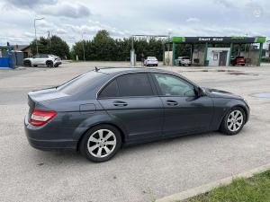 Pelēks Mercedes-Benz c-220 2008 Kauņa, ar dzinēja tilpumu 2.15 L un nobraukumu 395 tūkst. km par 1950 €, foto 4 vietnē AUTOMOTO.COM.LV
