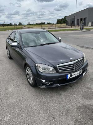 Pelēks Mercedes-Benz c-220 2008 Kauņa, ar dzinēja tilpumu 2.15 L un nobraukumu 395 tūkst. km par 1950 €, foto 6 vietnē AUTOMOTO.COM.LV