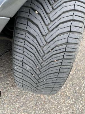 Pelēks Mercedes-Benz c-220 2008 Kauņa, ar dzinēja tilpumu 2.15 L un nobraukumu 395 tūkst. km par 1950 €, foto 14 vietnē AUTOMOTO.COM.LV