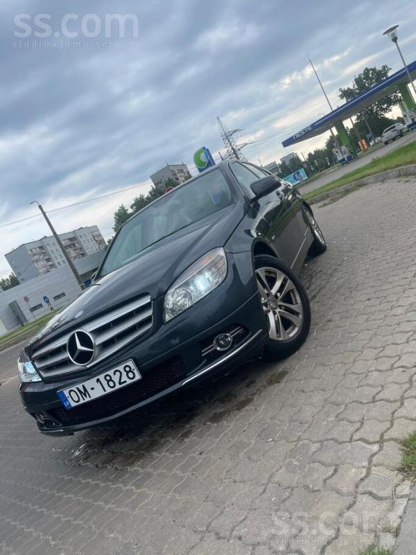 Pelēks Mercedes-Benz c-220 2008 Rīga, ar dzinēja tilpumu 2.00 L un nobraukumu 338 tūkst. km par 3500 €, foto 1 vietnē AUTOMOTO.COM.LV
