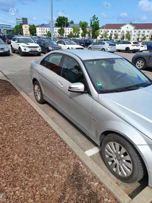 Pelēks Mercedes-Benz c-220 2008 Kauņa, ar dzinēja tilpumu 2.20 L un nobraukumu 262 tūkst. km par 3650 €, foto 4 vietnē AUTOMOTO.COM.LV