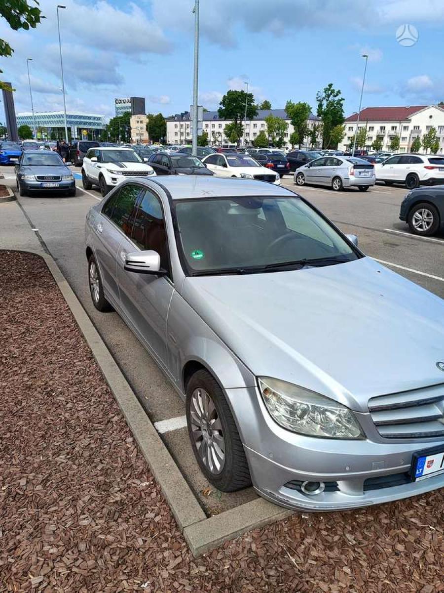 Pelēks Mercedes-Benz c-220 2008 Kauņa, ar dzinēja tilpumu 2.20 L un nobraukumu 262 tūkst. km par 3650 €, foto 10 vietnē AUTOMOTO.COM.LV