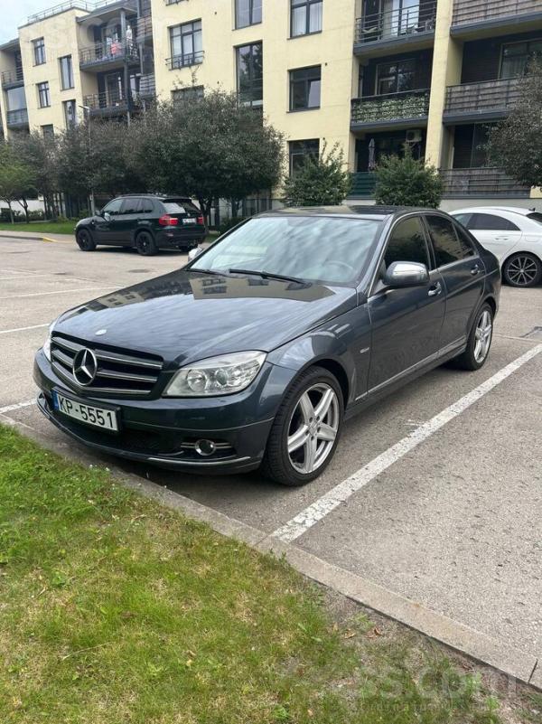 Grey Mercedes-Benz c-220 2008 in Riga, with an engine capacity of 2.20 L and mileage of 314 thousand km for 4500 €, photo 1 on AUTOMOTO.COM.LV