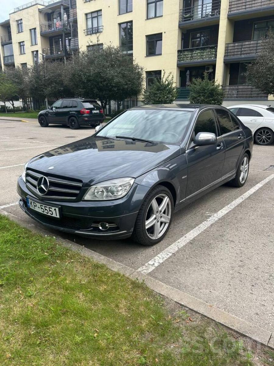 Pelēks Mercedes-Benz c-220 2008 Rīga, ar dzinēja tilpumu 2.20 L un nobraukumu 314 tūkst. km par 4500 €, foto 1 vietnē AUTOMOTO.COM.LV