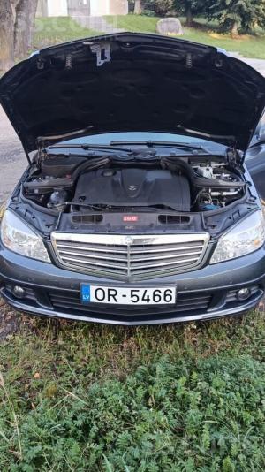 Pelēks Mercedes-Benz c-220 2008 Rīga, ar dzinēja tilpumu 2.10 L un nobraukumu 312 tūkst. km par 1850 €, foto 7 vietnē AUTOMOTO.COM.LV