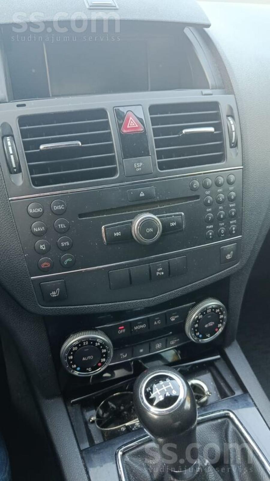 Pelēks Mercedes-Benz c-220 2008 Rīga, ar dzinēja tilpumu 2.10 L un nobraukumu 312 tūkst. km par 1850 €, foto 15 vietnē AUTOMOTO.COM.LV