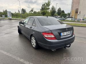 Серый Мерседес Ц 220 2008 в Елгава, объемом двигателя 2.20 л и пробегом 312 тыс. км за 3270 €, фото 4 на AUTOMOTO.COM.LV