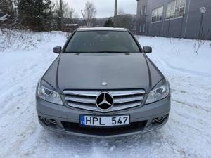 Grey Mercedes-Benz c-220 2009 in Vilnius, with an engine capacity of 2.15 L and mileage of 248 thousand km for 4200 €, photo 2 on AUTOMOTO.COM.LV