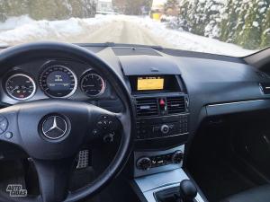 Pelēks Mercedes-Benz c-220 2009 Anykščiai, ar dzinēja tilpumu 2.20 L un nobraukumu 320 tūkst. km par 4150 €, foto 6 vietnē AUTOMOTO.COM.LV