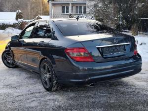 Grey Mercedes-Benz c-220 2009 in Anyksciai, with an engine capacity of 2.20 L and mileage of 320 thousand km for 4150 €, photo 3 on AUTOMOTO.COM.LV