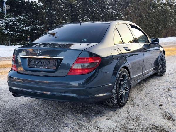 Pelēks Mercedes-Benz c-220 2009 Anykščiai, ar dzinēja tilpumu 2.20 L un nobraukumu 320 tūkst. km par 4150 €, foto 4 vietnē AUTOMOTO.COM.LV