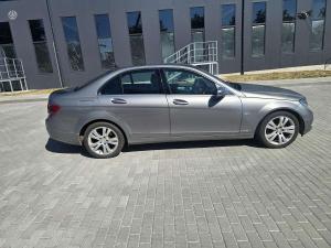 Grey Mercedes-Benz c-220 2009 in Vilnius, with an engine capacity of 2.15 L and mileage of 340 thousand km for 2200 €, photo 7 on AUTOMOTO.COM.LV