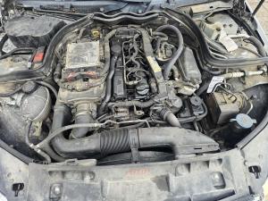 Pelēks Mercedes-Benz c-220 2009 Viļņa, ar dzinēja tilpumu 2.15 L un nobraukumu 345 tūkst. km par 2000 €, foto 14 vietnē AUTOMOTO.COM.LV