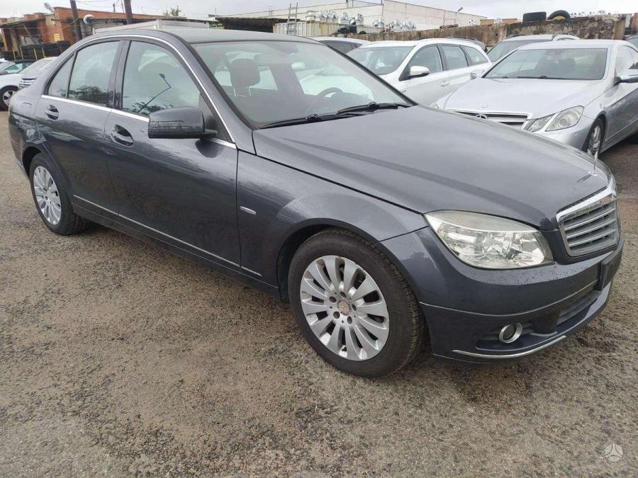 Grey Mercedes-Benz c-220 2010 in Panevezys, with an engine capacity of 2.15 L and mileage of 235 thousand km for 5900 €, photo 1 on AUTOMOTO.COM.LV