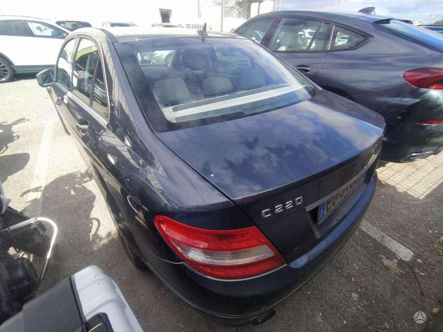 Grey Mercedes-Benz c-220 2010 in Panevezys, with an engine capacity of 2.15 L and mileage of 235 thousand km for 5900 €, photo 35 on AUTOMOTO.COM.LV