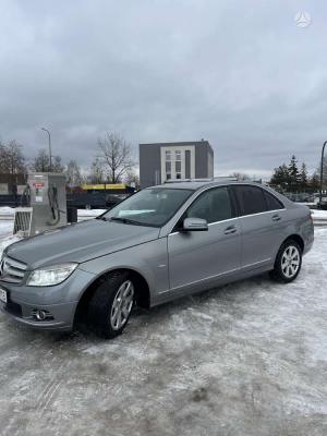 Pelēks Mercedes-Benz c-220 2010 Kauņa, ar dzinēja tilpumu 2.14 L un nobraukumu 261 tūkst. km par 5600 €, foto 2 vietnē AUTOMOTO.COM.LV