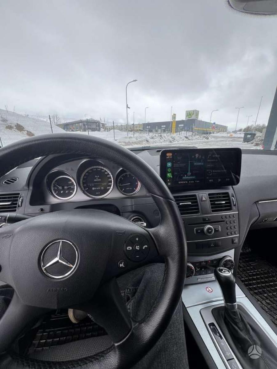 Pelēks Mercedes-Benz c-220 2010 Kauņa, ar dzinēja tilpumu 2.14 L un nobraukumu 261 tūkst. km par 5600 €, foto 8 vietnē AUTOMOTO.COM.LV