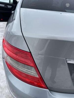 Pelēks Mercedes-Benz c-220 2010 Kauņa, ar dzinēja tilpumu 2.14 L un nobraukumu 261 tūkst. km par 5600 €, foto 17 vietnē AUTOMOTO.COM.LV