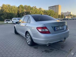 Pelēks Mercedes-Benz c-220 2010 Kauņa, ar dzinēja tilpumu 2.20 L un nobraukumu 290 tūkst. km par 4450 €, foto 6 vietnē AUTOMOTO.COM.LV